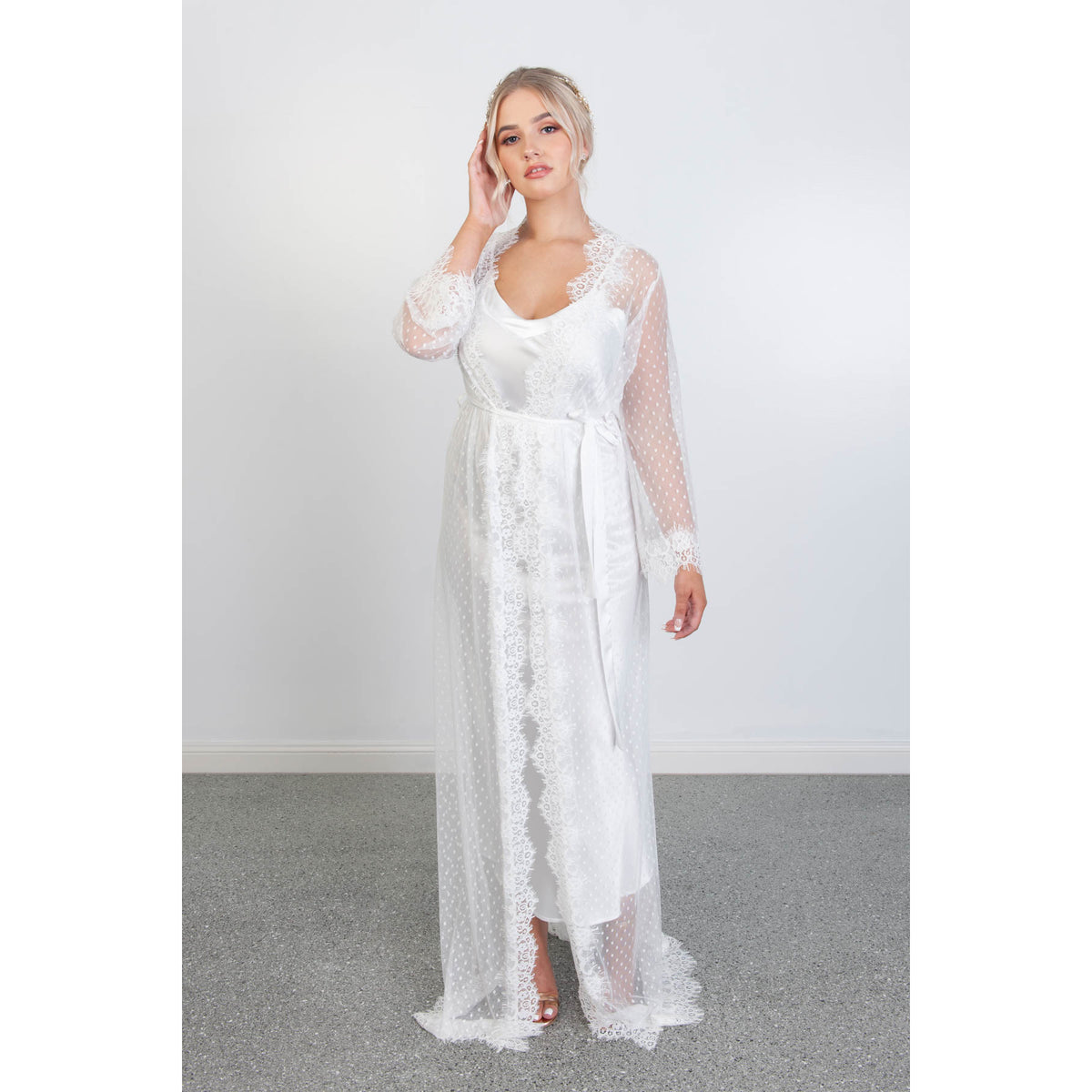 Delphine Bridal Robe - Roman & French